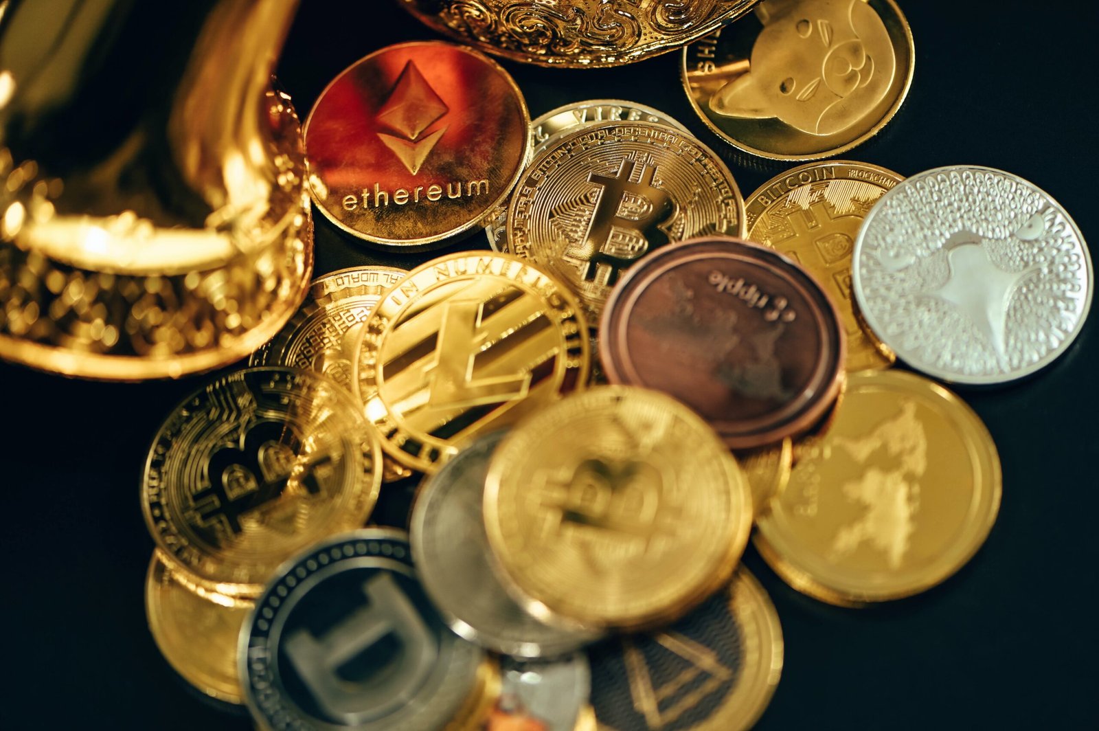 Top 3 New Cryptocurrencies To Invest In 2022 - Sometimes Interesting