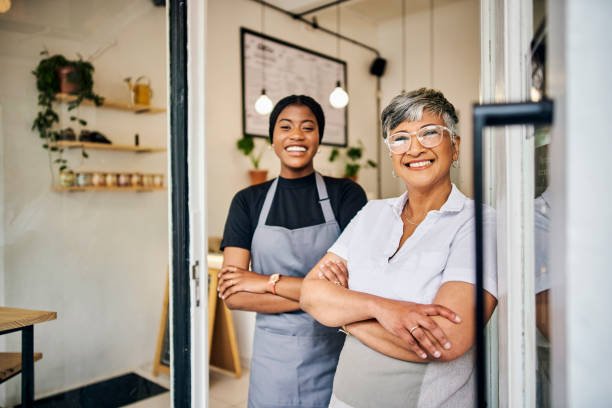 Should You Start A Business With Friends And Family - Pros And Cons ...